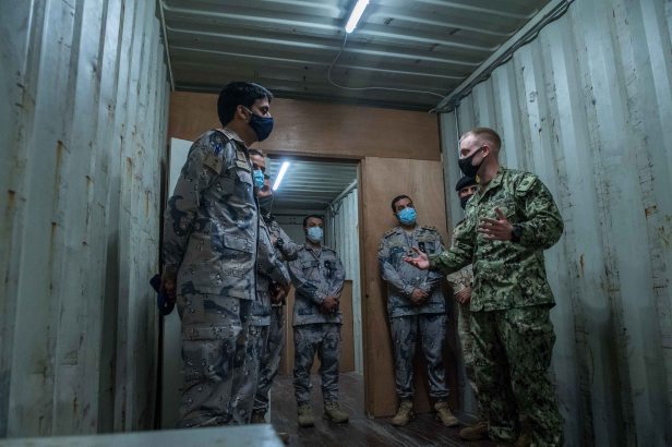 CTF 152 visits US Coast Guard Facility in Bahrain – Combined Maritime ...