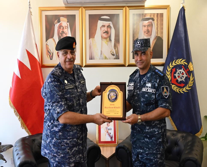 Commander Combined Task Force 154 visit to Royal Bahrain Naval Force ...